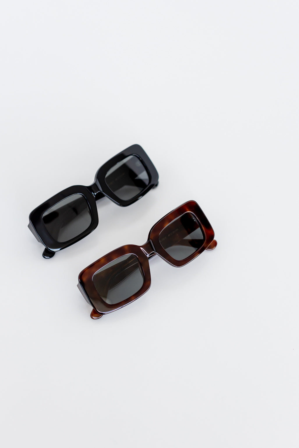 The Sunglasses– coshari