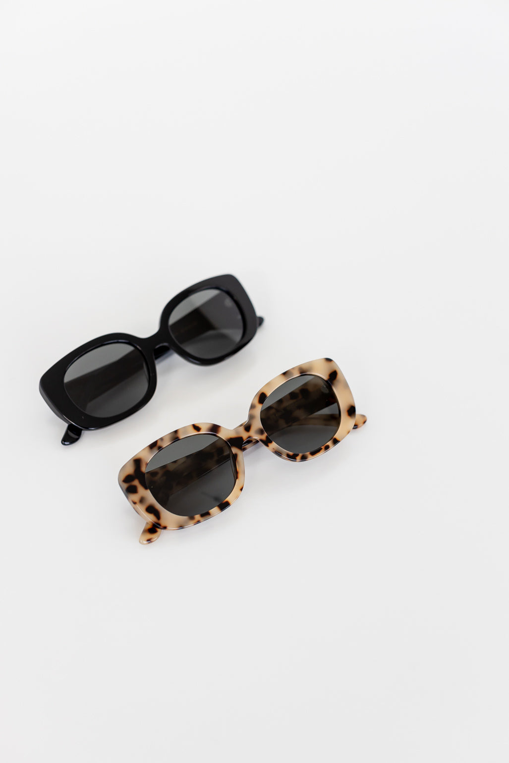 The Sunglasses– coshari